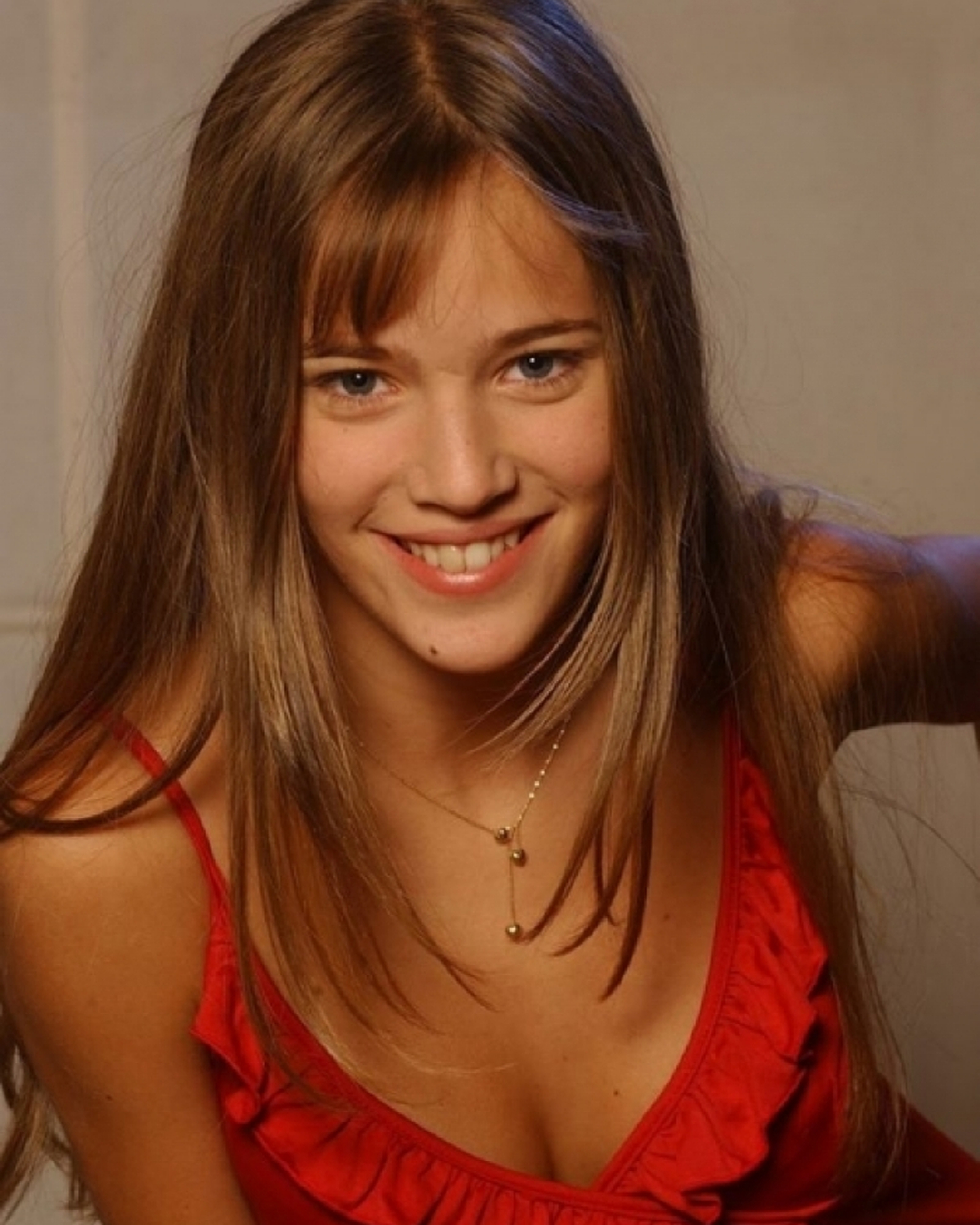 ''მეამბოხე სულების'' ლამაზმანი მია მეორე ბავშვს ელოდება; ნახეთ, როგორ გამოიყურება ლუისანა ...