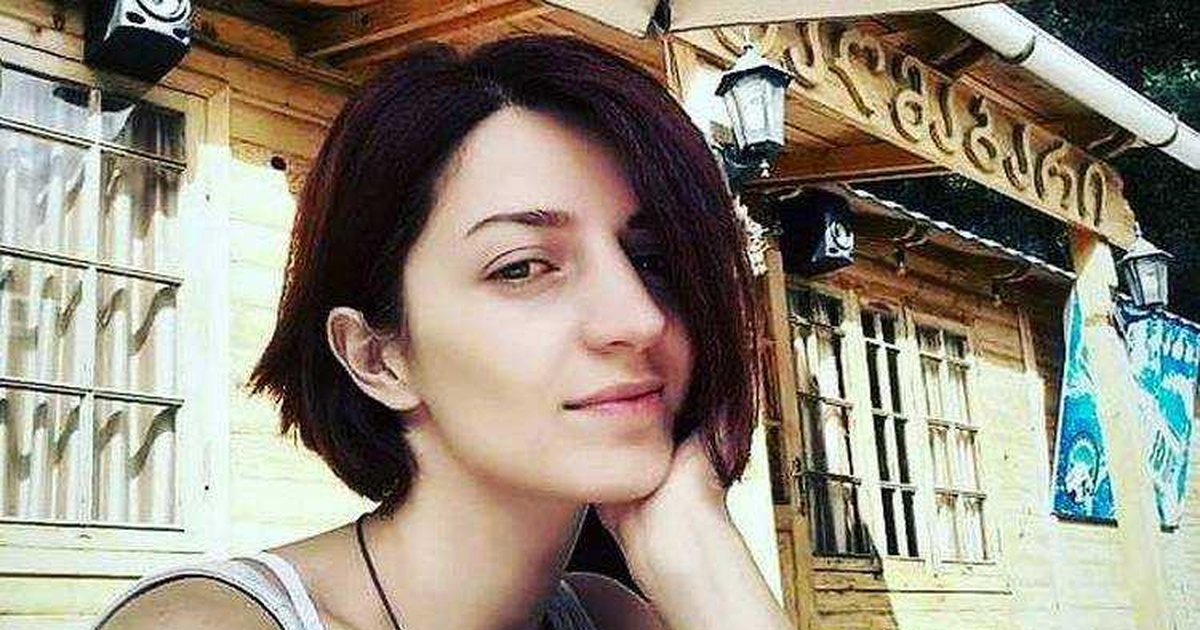 ამ წერილს ჩუმად ვწერ და გიტოვებ როცა წაიკითხავ აქ არ ვიქნები